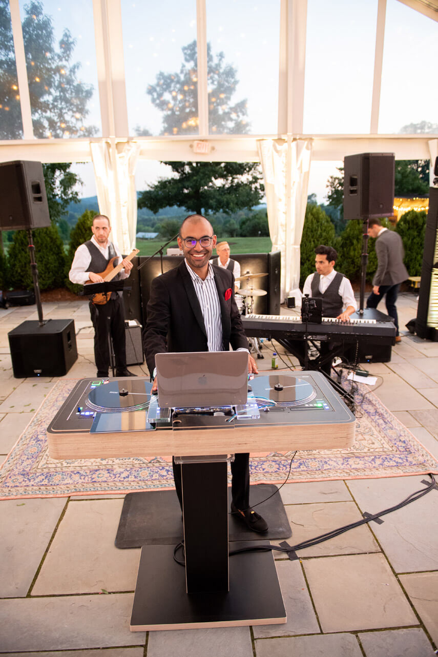 3 Ways You Can Prepare for Your First Call With a DJ | Zandi Entertainment